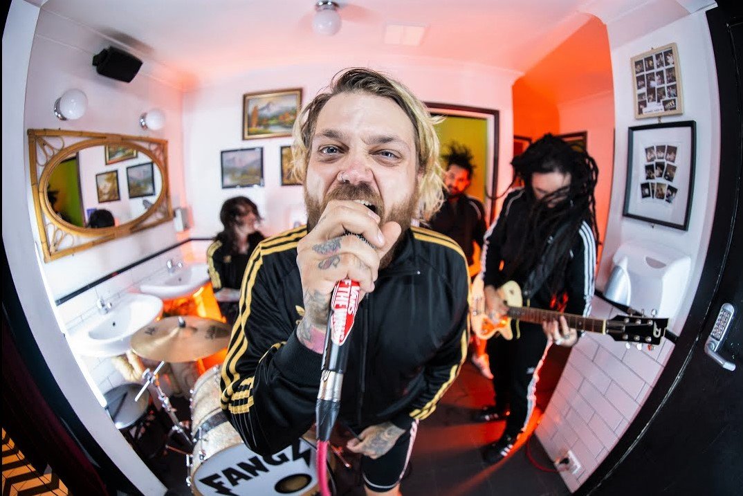 Sydney Punks FANGZ Get Ready To Hit The Road | Punktuation!