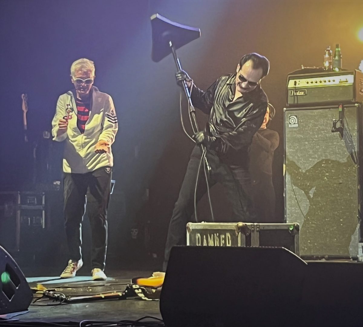 Gig review -The Damned, Manchester 02 Apollo | Punktuation!