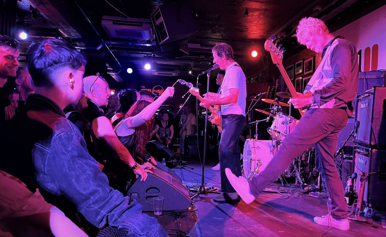 Live Review: Buzzcocks at London's iconic 100 Club | Punktuation!