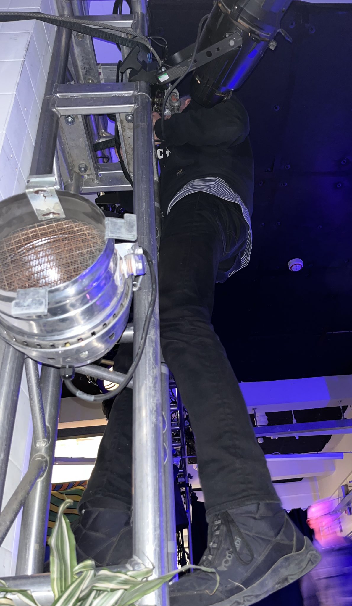 Strangler in the Light - JJ Burnel bares his soul in biography ...