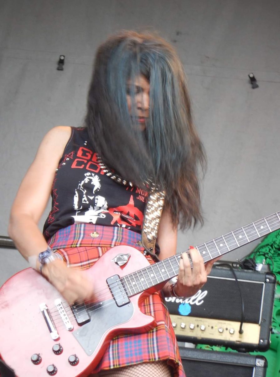 Interview: Rebecca Sevrin from Frightwig! | Punktuation!