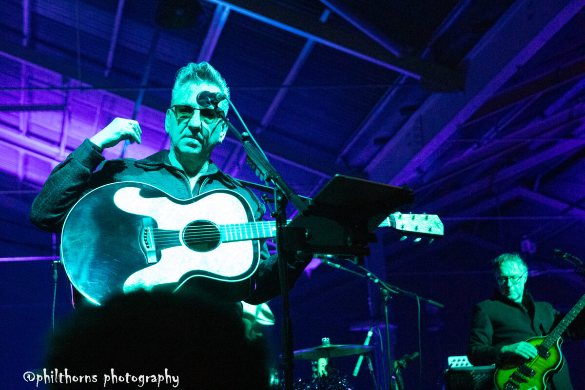Live review: Richard Hawley at Barrow Hill Roundhouse | Punktuation!