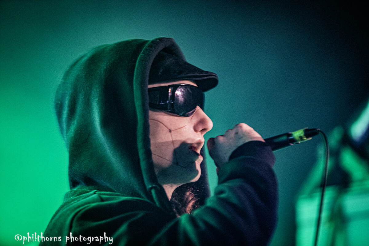 Live review: The Skinner Brothers - a stunning night of mayhem ...