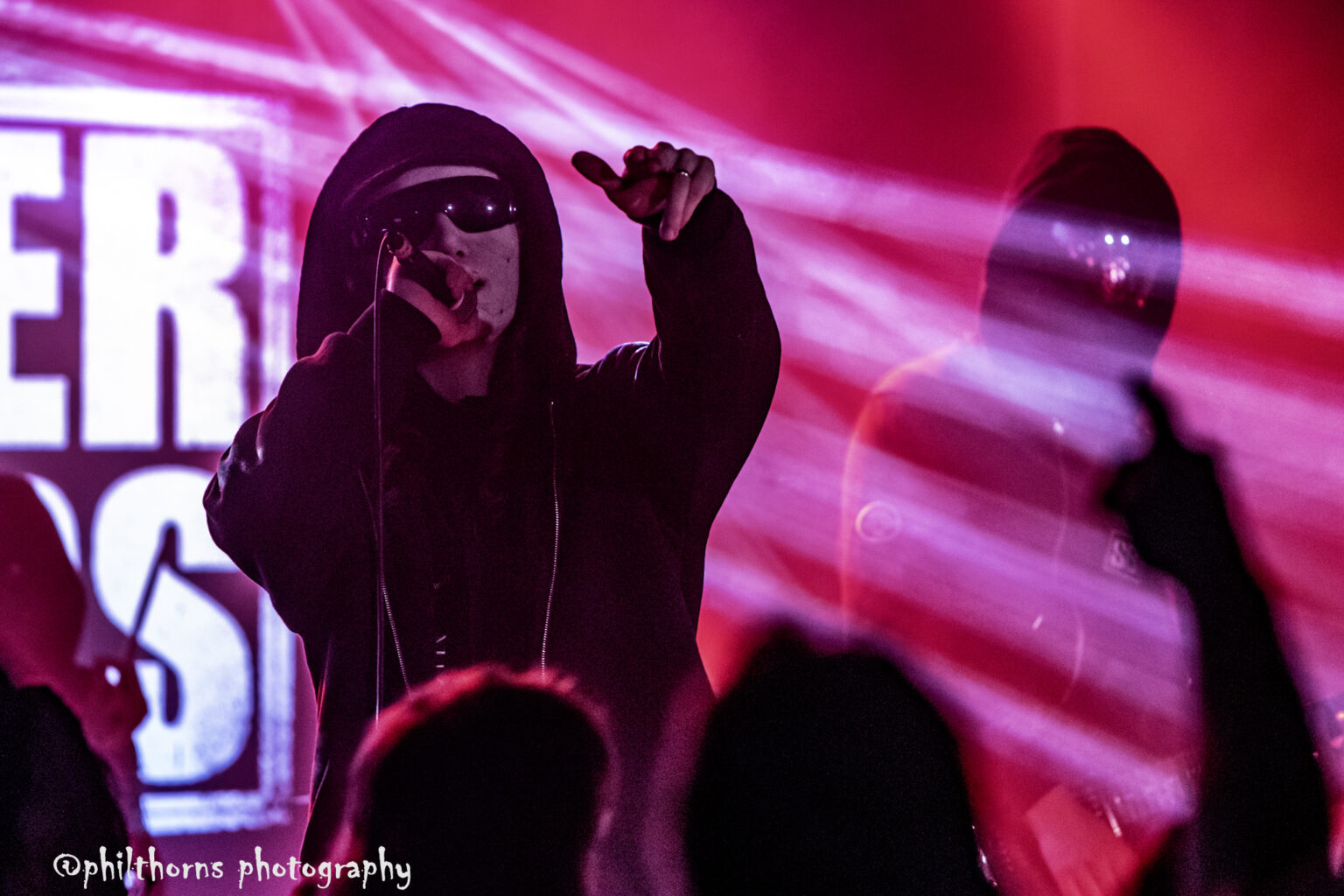 Live review: The Skinner Brothers - a stunning night of mayhem ...