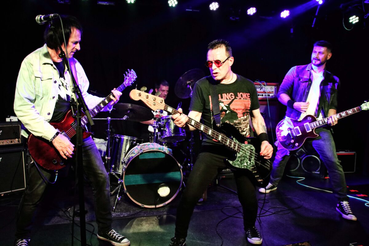 Vive Le X-Mess, London Water Rats, 3rd Dec 2025 | Punktuation!