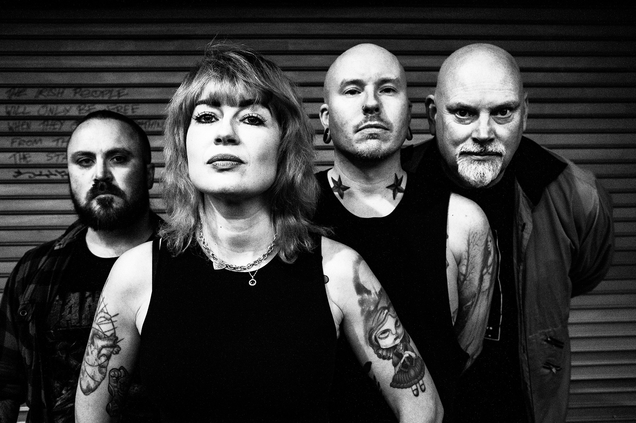 Album review: Molly Vulpyne Band's debut LP 'Houndstooth and the Hum ...